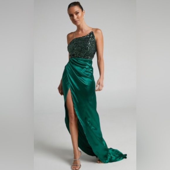 Showpo. | Dresses | Showpo Emerald Oneshoulder Gown | Poshmark
